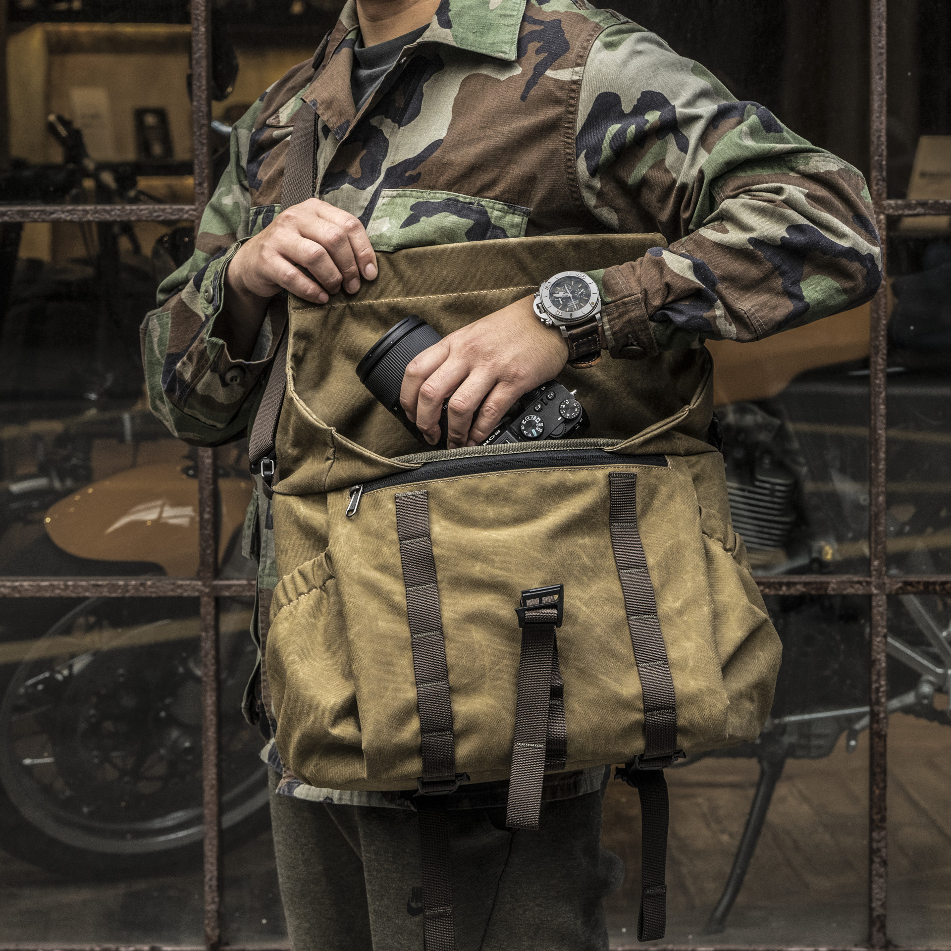 FIDLOCK Magnetic Buckle - Handmade camera bags, backpacks, daily bags ...