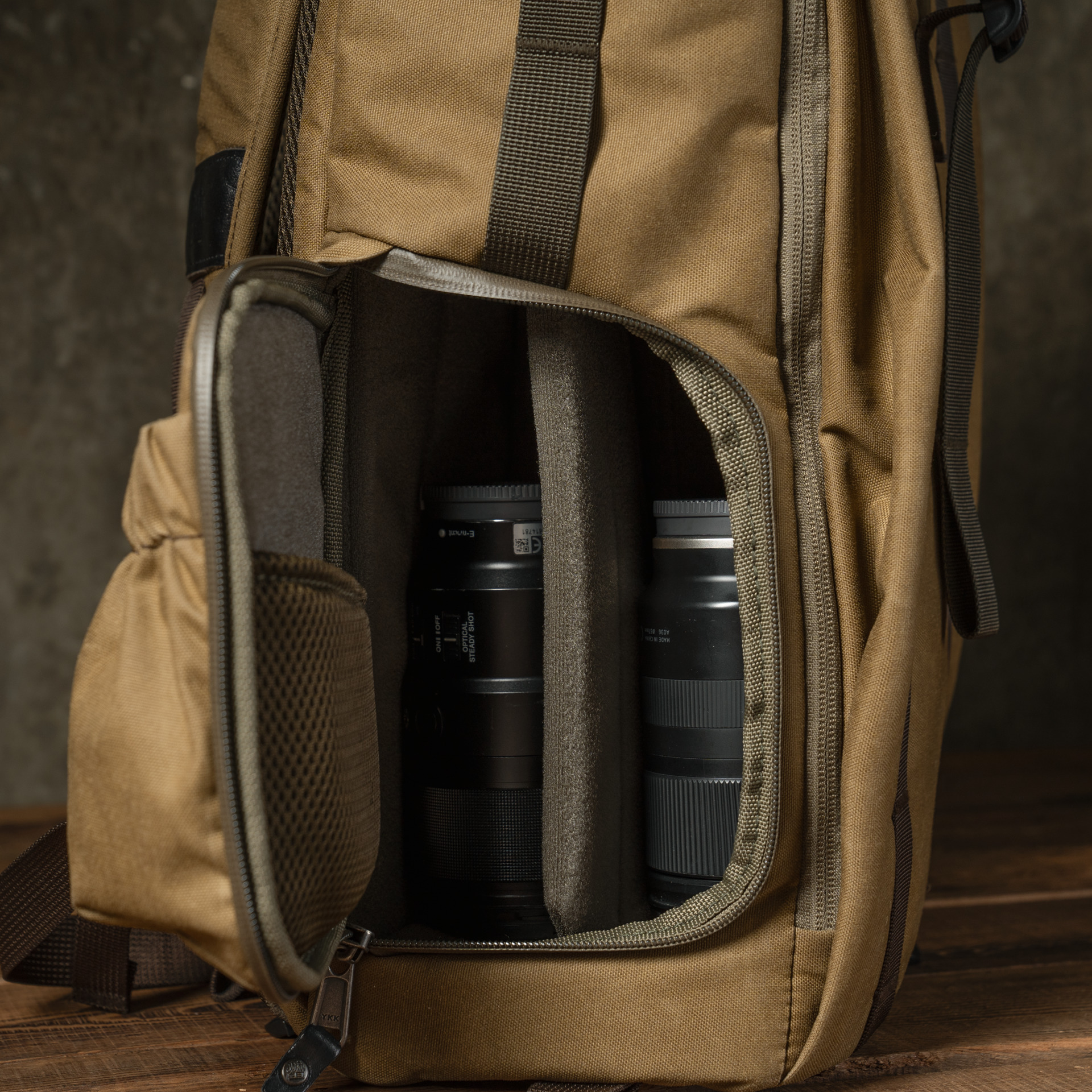 "NEW PILOT" TRAVEL CAMERA BACKPACK 18L - Handmade camera bags ...